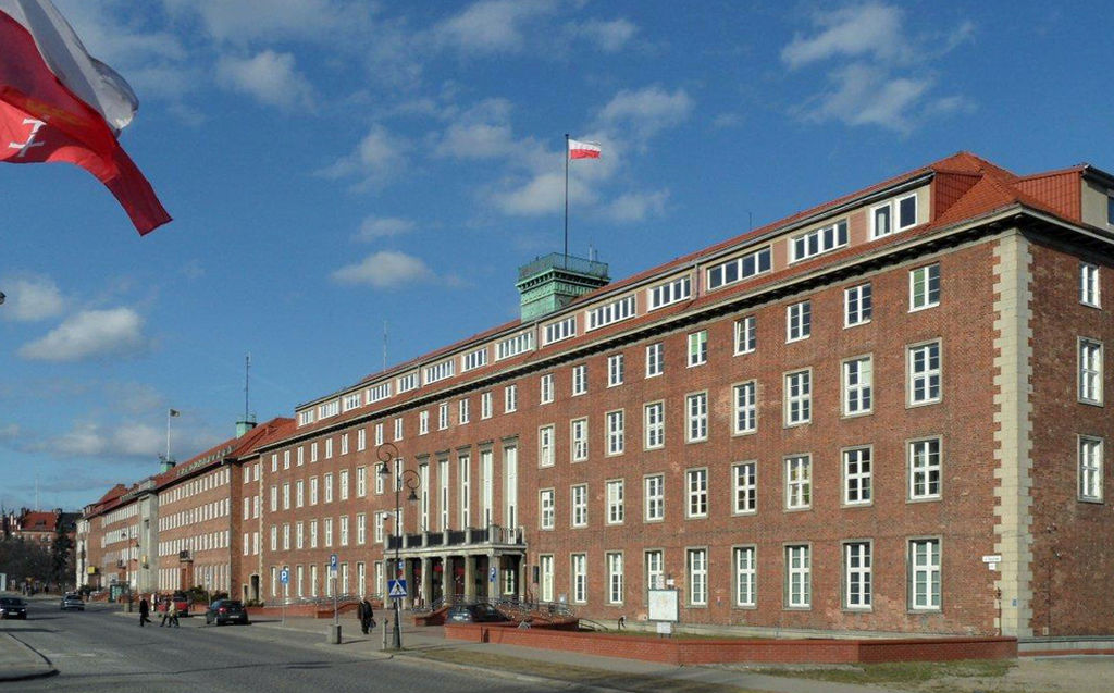 Gdańsk,_Urząd_Marszałkowski_Województwa_Pomorskiego,_Pomorski_Urząd_Wojewódzki_-_fotopolska.eu ...